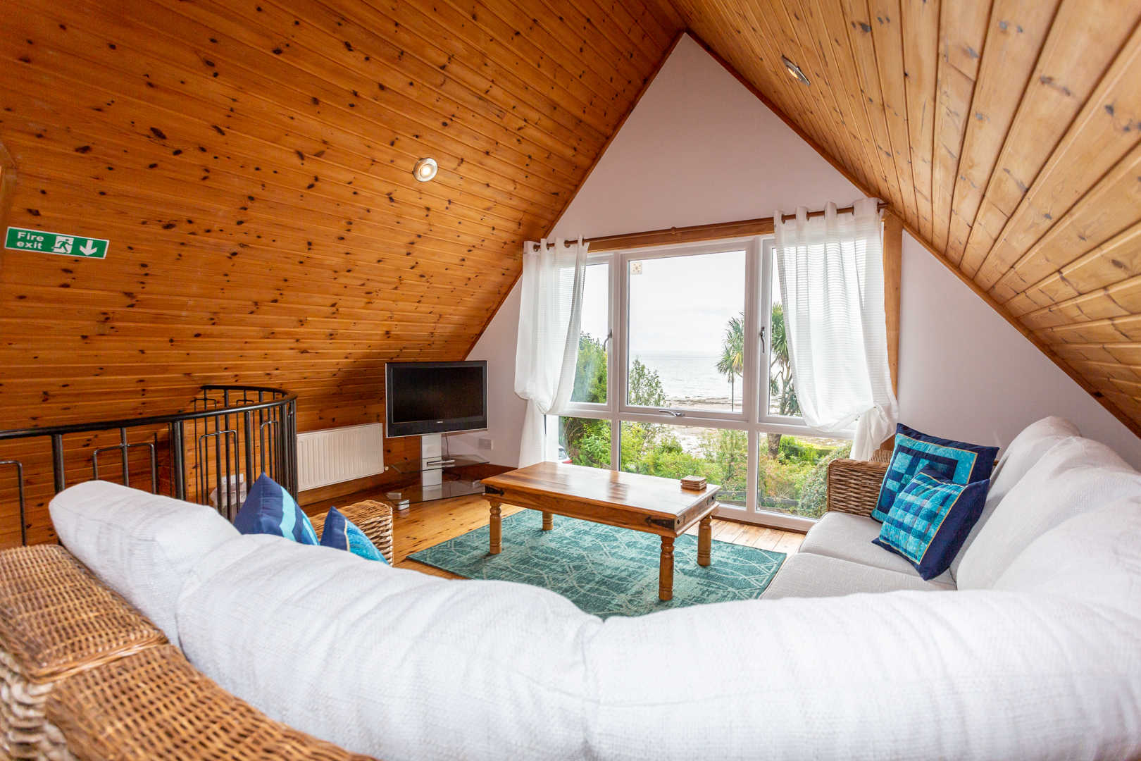 The Smiddy, Whiting Bay - Cottages On Arran